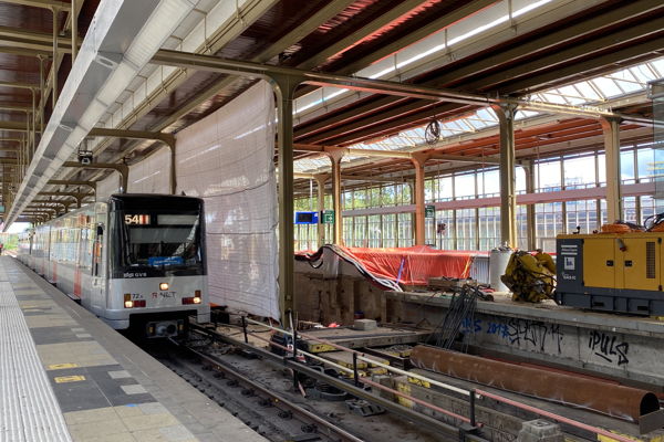 Nieuwe trappen voor Amstelstation - Vervoerregio Amsterdam
